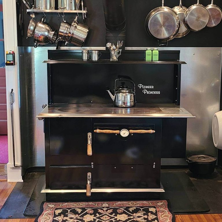 Best Wood Burning Cook Stoves With Ovens For Self-Sufficient